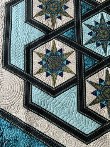 Shop | Category: Sets | Product: Stellaris Quilt Set